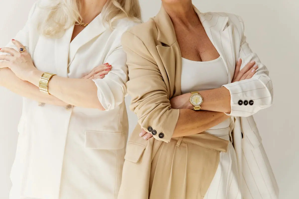 Exploring the Evolution of Modern Chic Outfits in Women's Fashion ...